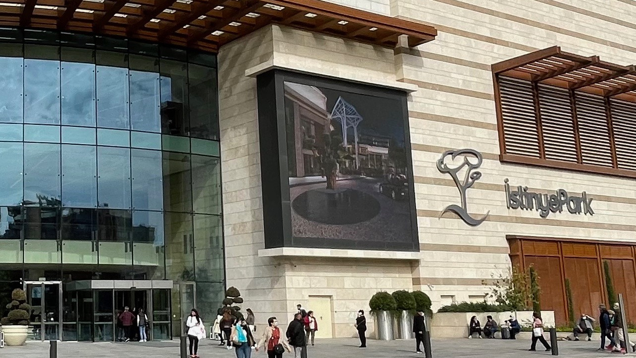 İstanbul'daki dev AVM hisseleri el değiştirdi! - AVM